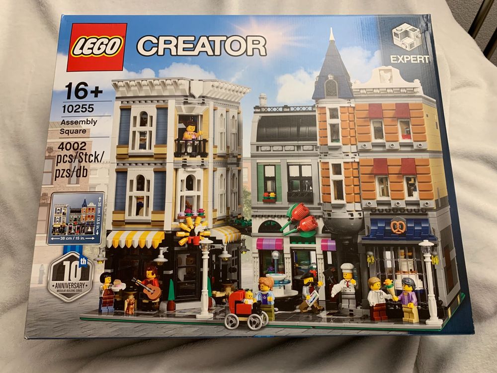 Lego Creator 10255 Assembly Square Modular Building Stadt (Neu und ...