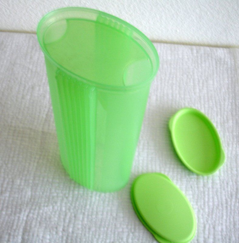 Tupperware-Spaghetti-Behälter mit Schüttöffnung (Gebraucht) in ...