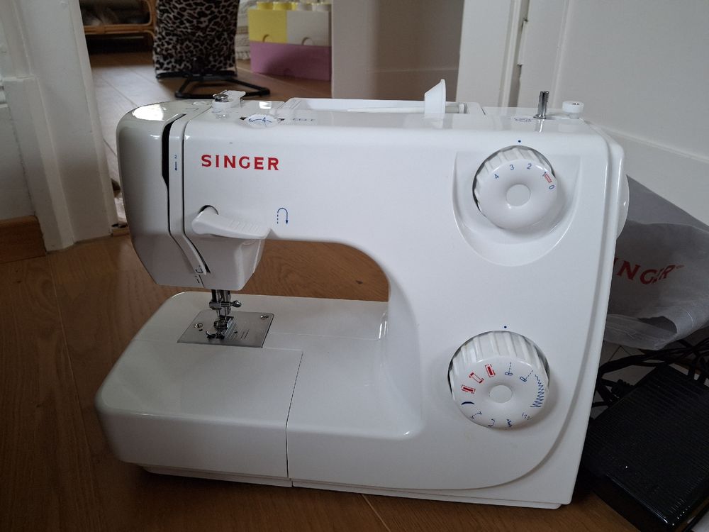 SINGER Nähmaschine Modell 8280 (Gebraucht) in Brugg AG für CHF 59 – nur ...