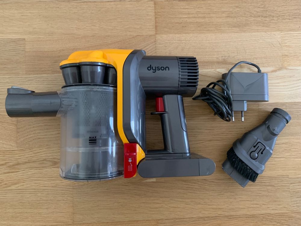 Dyson DC30 (Defekt) in Bern für CHF 9 – mit Lieferung auf Ricardo kaufen