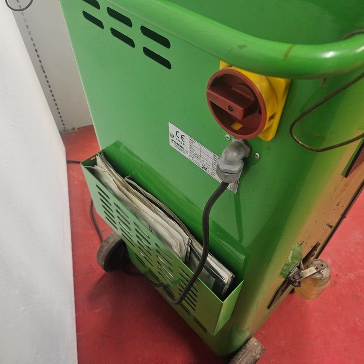 Silver Systems Klimaservicegerät - R134a (Gebraucht) in Niederdorf für CHF 499 – nur Abholung ...