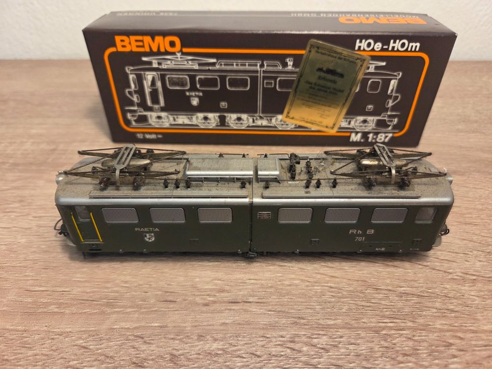 Bemo 1254/1 E-Lok Raetia RhB H0m (Défectueux) à St-Aubin-Sauges pour ...