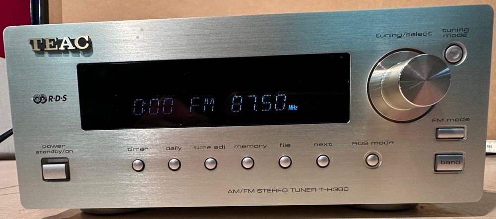 TEAC T-H300 AM/FM Stereo Tuner - Classic Audio Receiver (Gebraucht) in ...