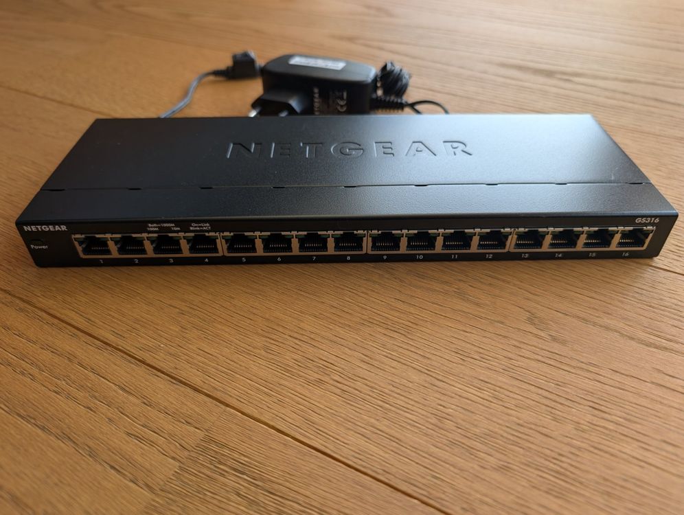 Netgear 16-Port Gigabit Ethernet Unmanaged Switch G316 (Gebraucht) in ...
