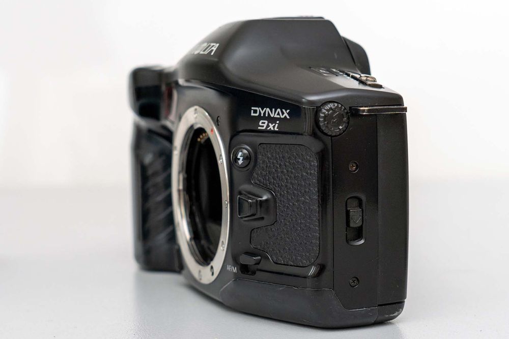 Minolta Dynax 9xi & Blitz 5400xi & Wireless Flash Controller (Gebraucht) in Basel für CHF 52 ...