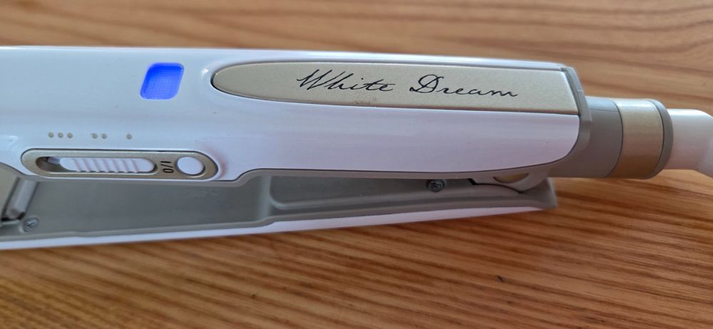 Revlon White Dream Glätteisen 25mm - Top Zustand! (Gebraucht) in ...