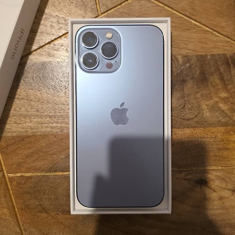iPhone 13 Pro Max 256GB Sierra Blau (Preis verhandelbar) (Gebraucht) in ...