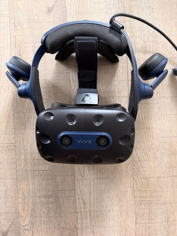HTC Vive Pro 2 VR-Headset inkl. 2 Controller (Gebraucht) in Waldstatt für CHF 50 – mit Lieferung ...