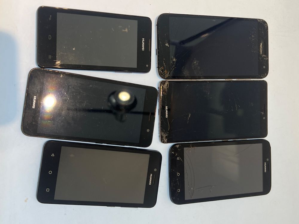 Natels de Huawei défectueux dès 1frs.- (Defekt) in Lausanne für CHF 2 ...