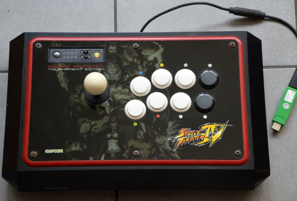 Street Fighter IV Round 2 Arcade FightStick PS4/ PS5 (Gebraucht) in ...