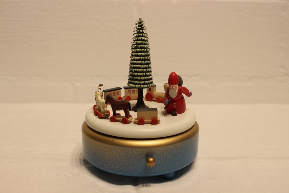 Spieldose/Musikdose Erzgebirge Samichlaus/Weihnachtsmann | Kaufen auf ...