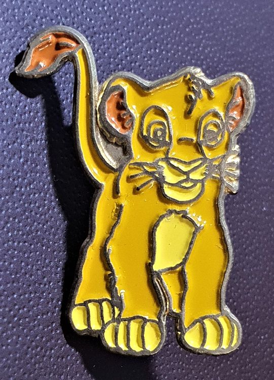 Q441 - Pin Comic Figur - König der Löwen - Simba der Löwe | Kaufen auf Ricardo