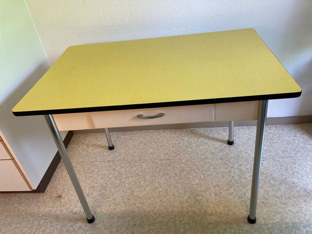 Tisch Kelco aus den 60er | Kaufen auf Ricardo