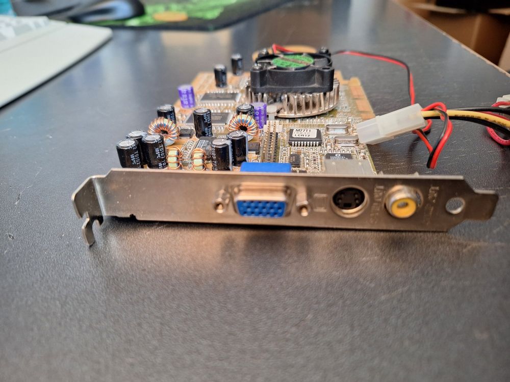 ASUS AGP-V7700 GeForce2 GTS 32MB 128Bit Grafikkarte | Kaufen auf Ricardo