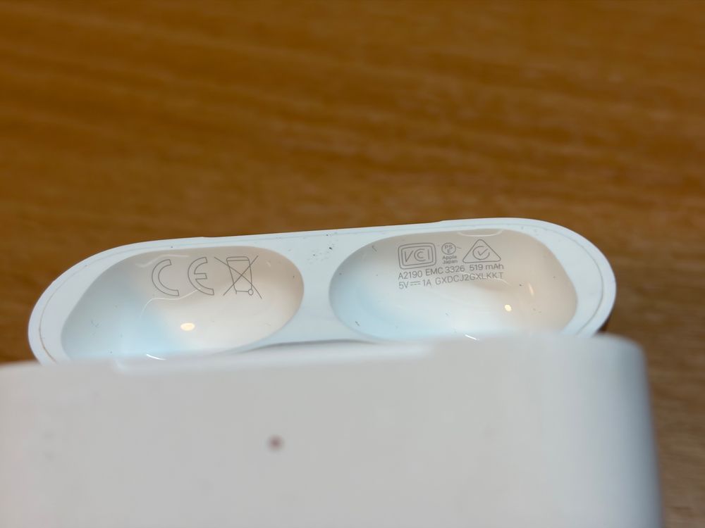 Apple AirPods Pro Case (Original) 1. Generation. (Gebraucht) in ...