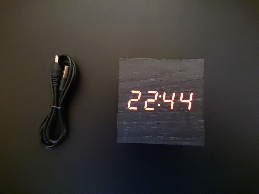 NEU - Digital Multi Info Cube Holz Design Voice Control LED (Neu und ...