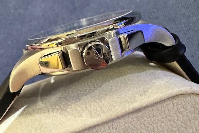 LONGINES CONQUEST V.H.P IN TOP ZUSTAND*** (Neu (gemäss Beschreibung ...