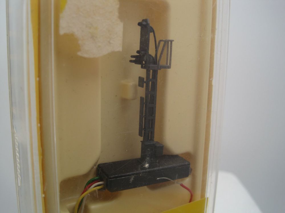 Minitrix Signale Spur N 2Stk. f011 | Kaufen auf Ricardo