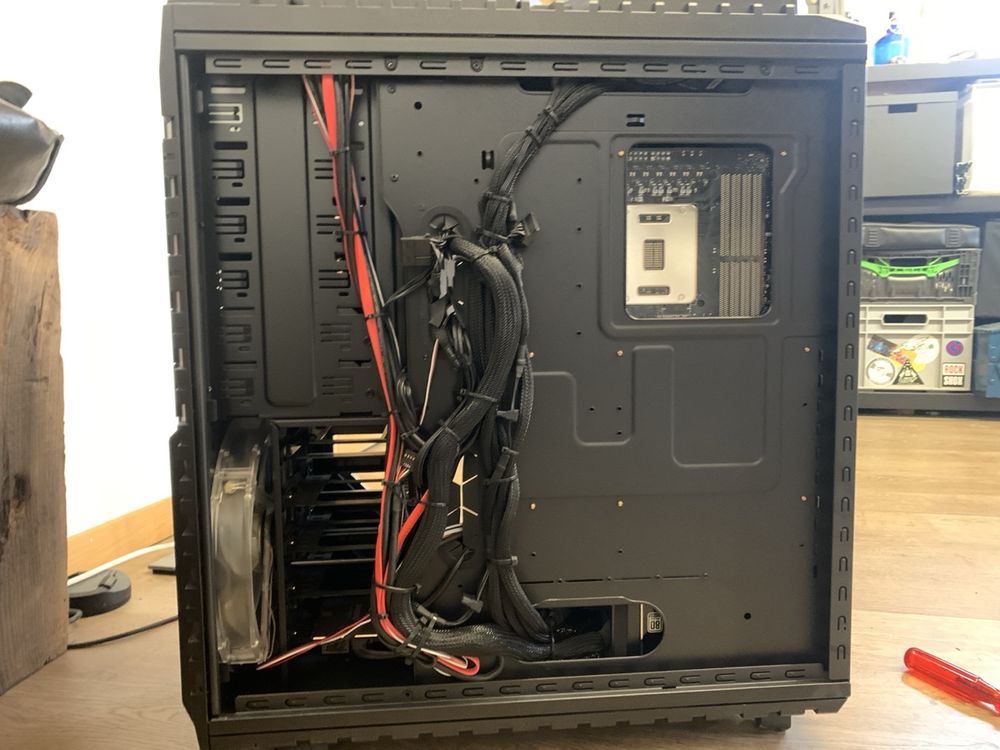 brentford Core i7 E GPU Workstation (Defekt) in Schluein für CHF 305 ...