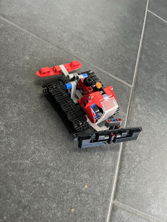 3 Lego Technic Sets Komplett - 2x Monsterjam + Pistenraupe | Kaufen auf Ricardo