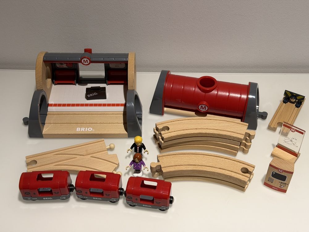 Brio Metro Train Set (Gebraucht) in Wangen ZH für CHF 26 – mit ...