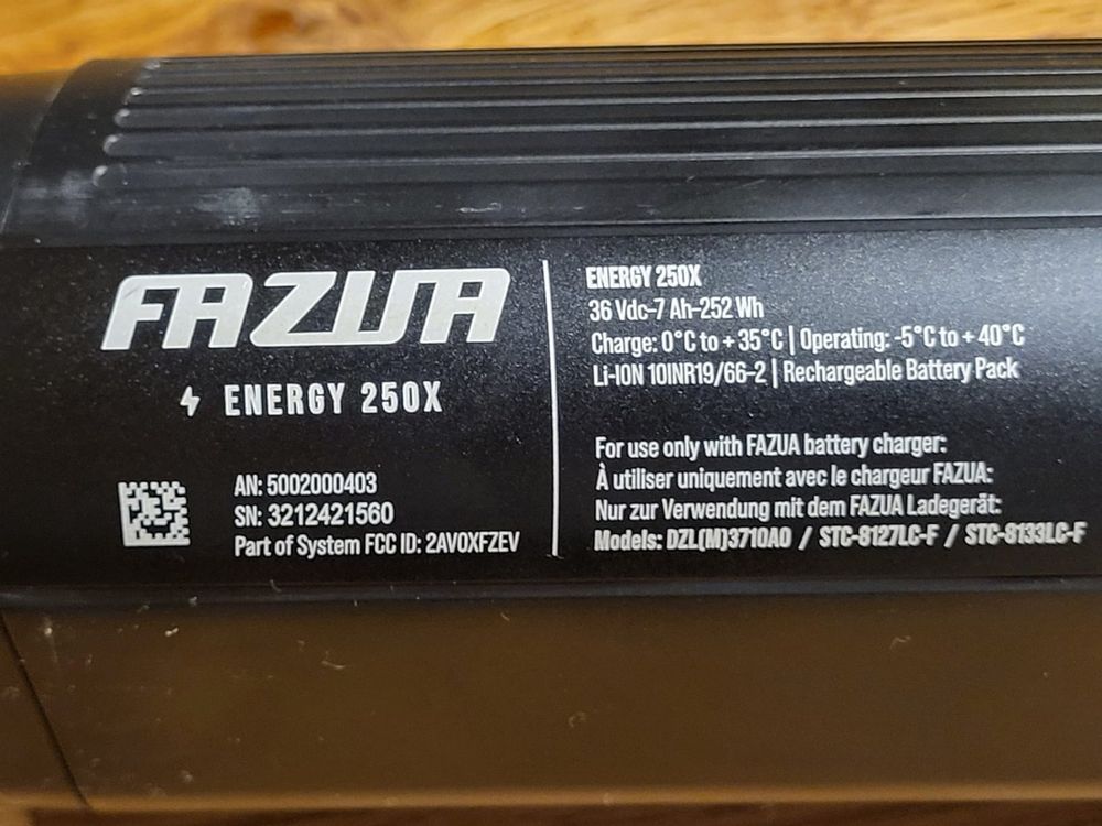 E-Bike AKKU FAZUA Energy 250X - DEFEKT? (Canyon RoadliteON) (Defekt) in Zürich für CHF 59 – mit ...