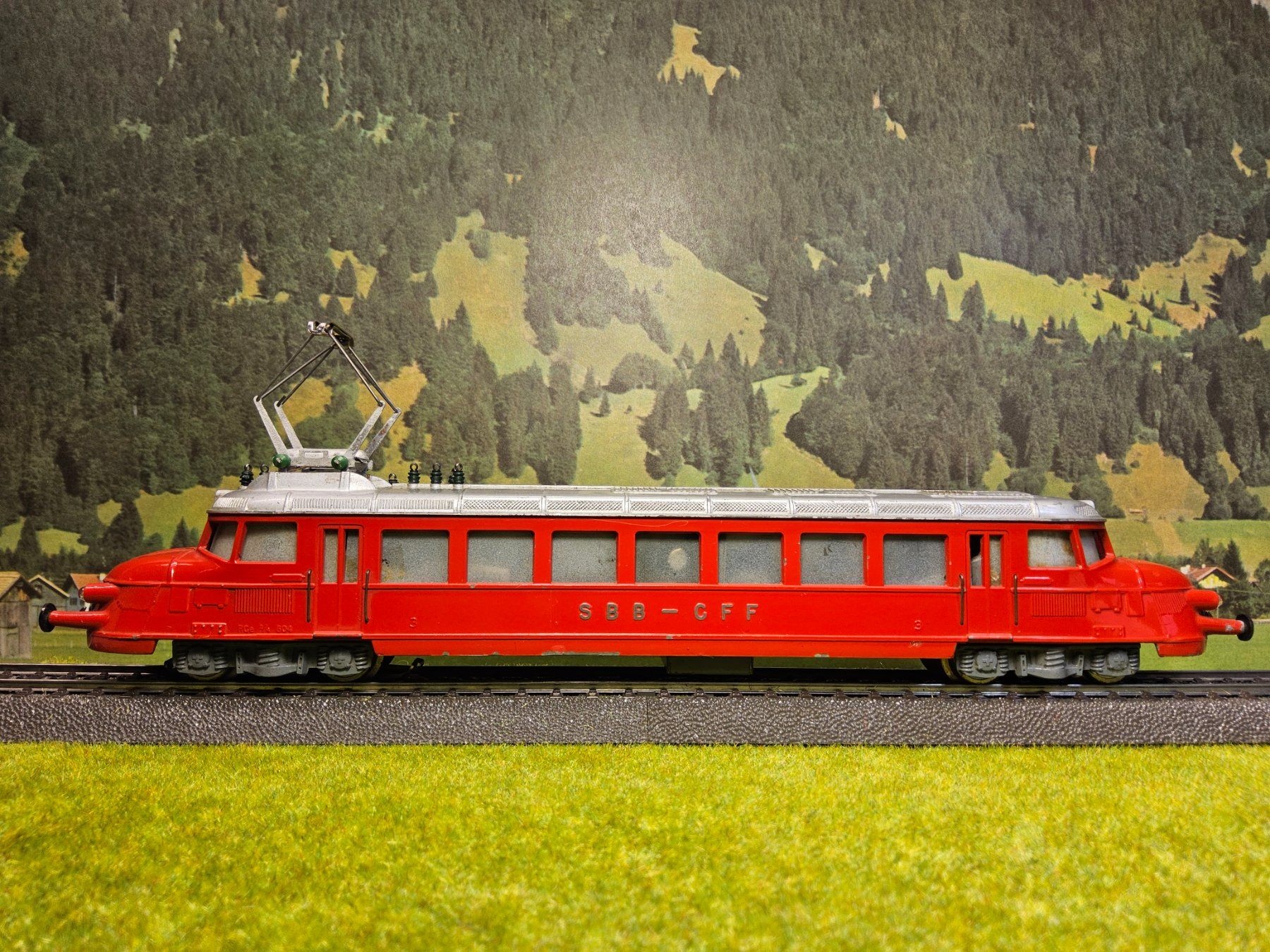 HAG 100 __ SBB Triebwagen RCe 2/4 __ Roter Pfeil __ Spur H0 (Defekt) in ...