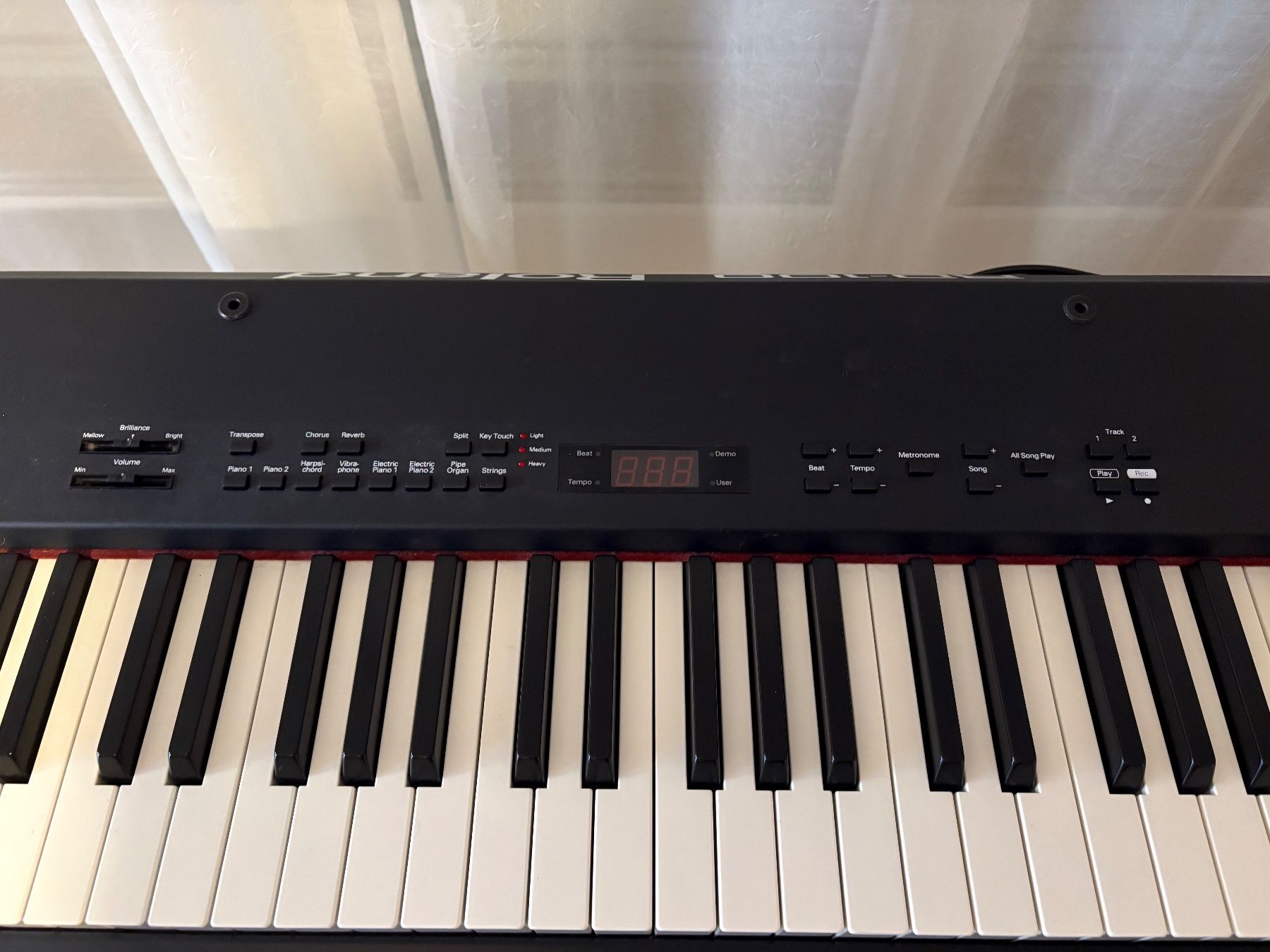 Roland RD-100 Stage Piano (Gebraucht) in Uzwil für CHF 106 – nur ...
