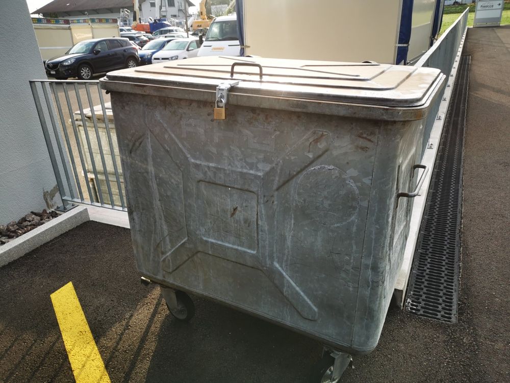 Kehricht Container 800 Liter (Gebraucht) in Spreitenbach für CHF 47 ...