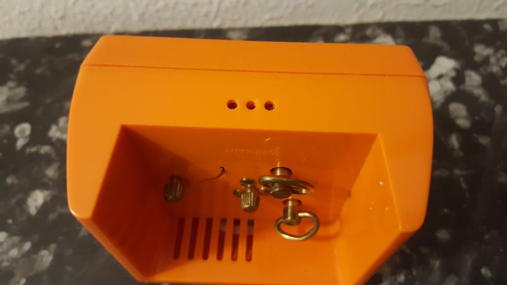 Vintage, mechanischer Wecker"Peter"oranger Kunststoff, 70er (Gebraucht ...
