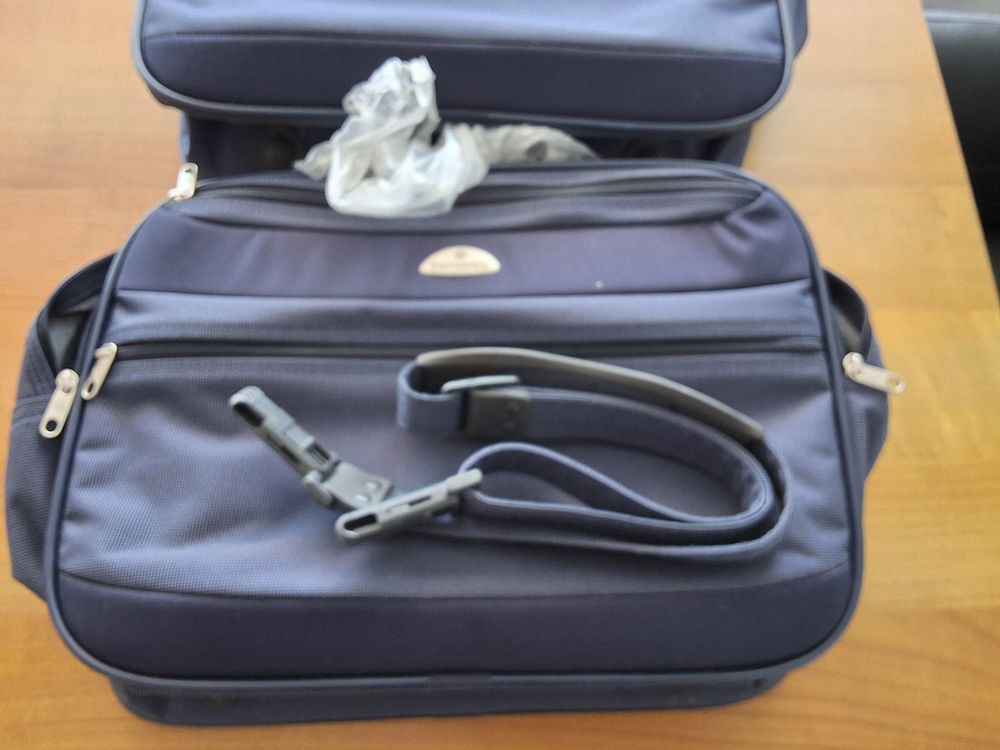 Samsonite Reisetaschen-Set, blau, neu (Gebraucht) in Stetten AG für CHF 10 – nur Abholung auf ...