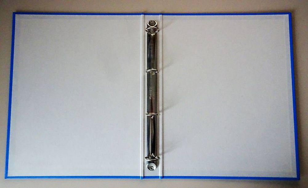 33 Ordner 4 cm A4 hoch, 4-fach-Lochung - einzeln - zusammen (Gebraucht ...
