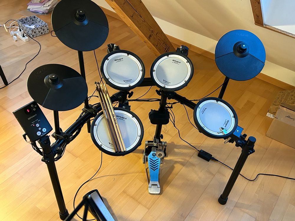 Spannende E Drum Gebraucht Bilder