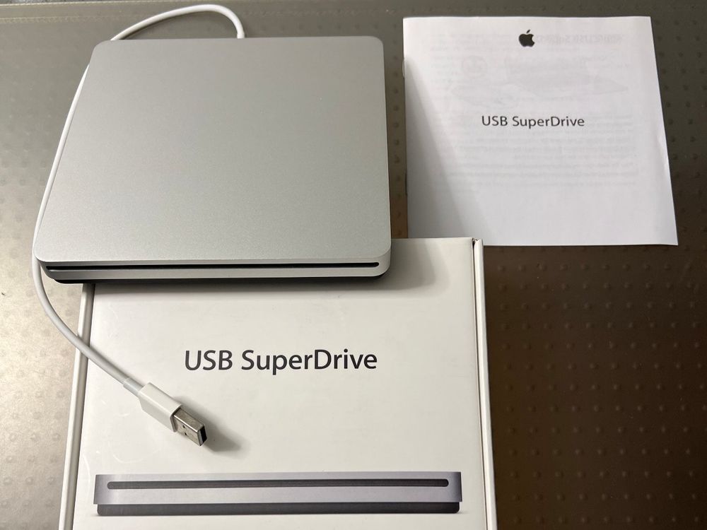 Apple USB SuperDrive Laufwerk (Gebraucht) in Zürich für CHF 39 – mit Lieferung auf Ricardo kaufen