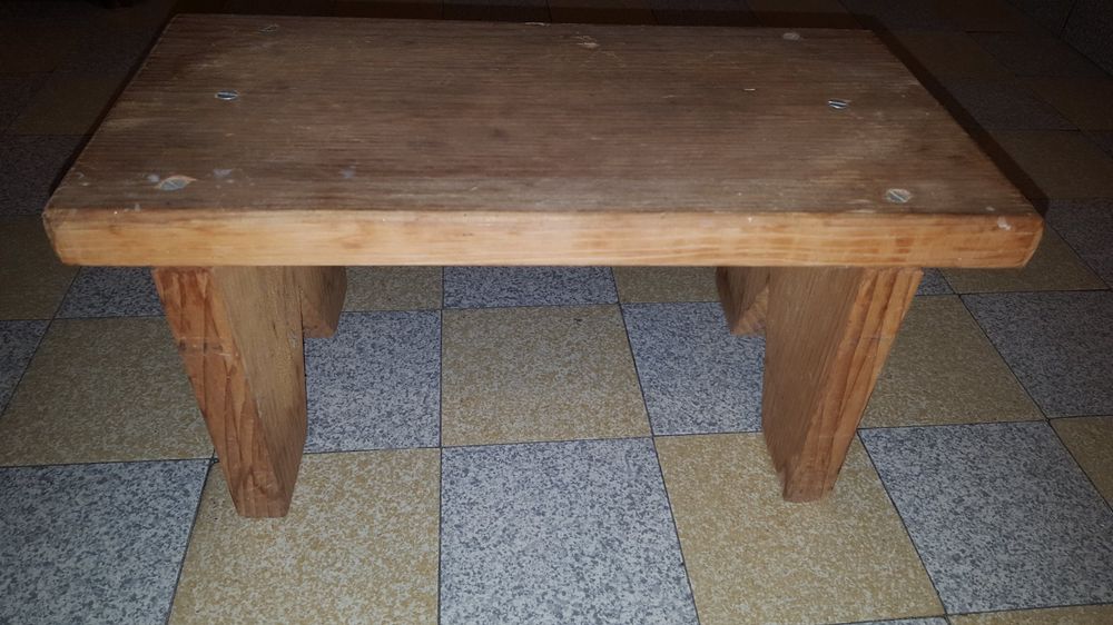 Vintage Schemel , Holz (Gebraucht) in Arlesheim für CHF 18 – mit ...