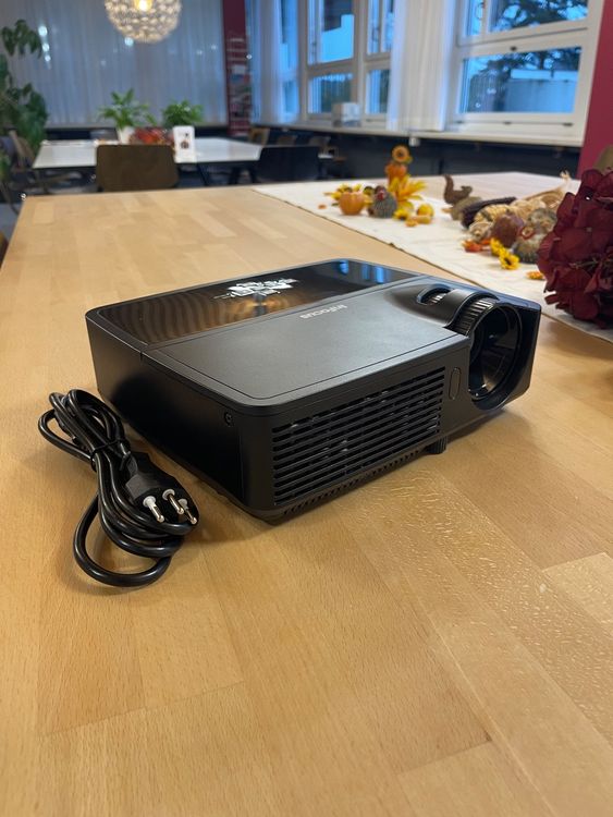 INFocus In2126 Beamer (Gebraucht) in Schänis für CHF 46 – mit Lieferung ...
