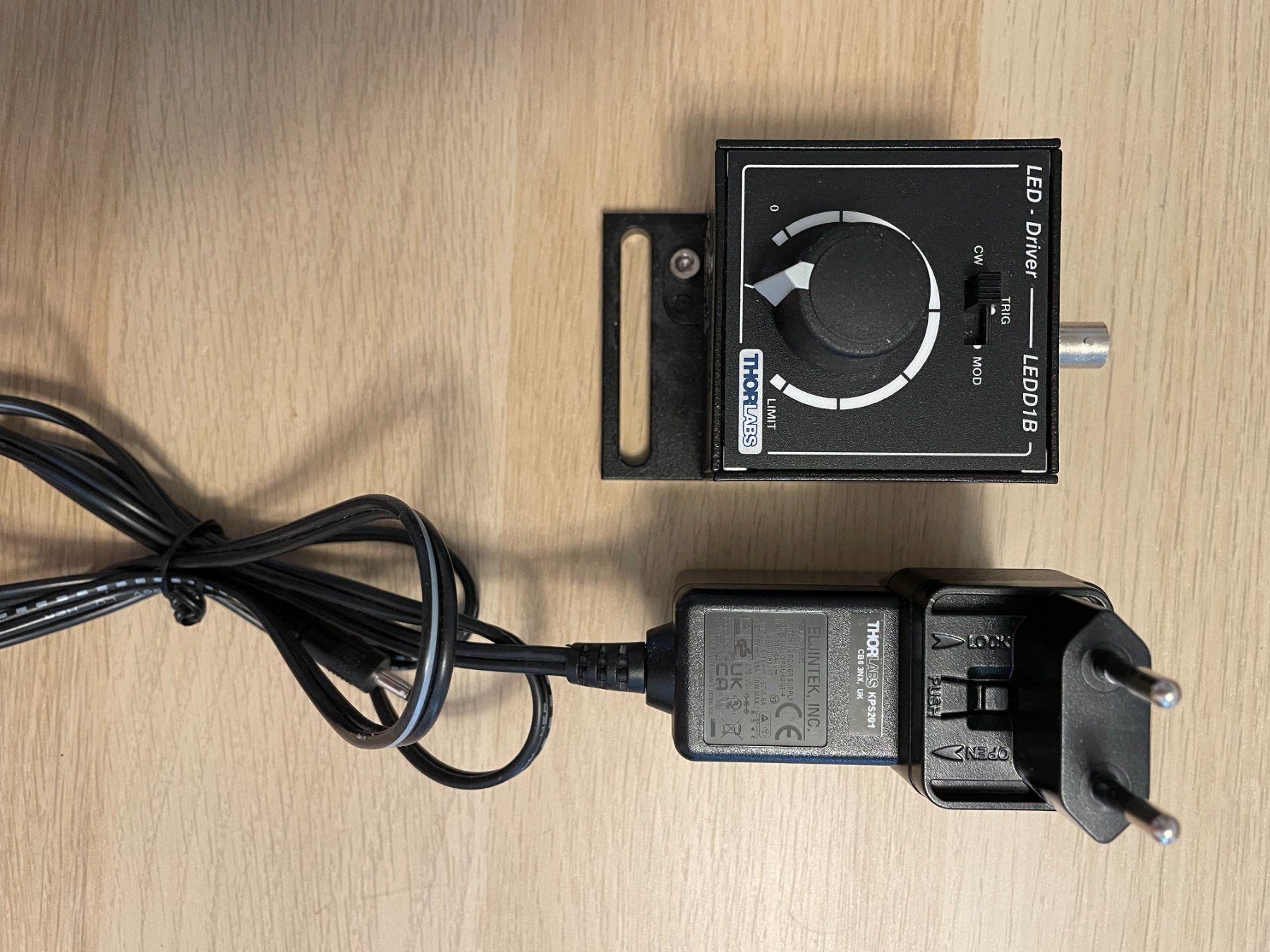 THORLABS LEDD1B - T-Cube LED Driver, 1200 mA Max (Gebraucht) in Brugg AG für CHF 192 – nur ...