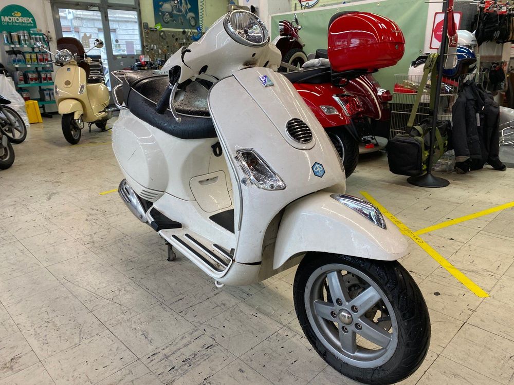 Piaggio Vespa LX 125 i.e. (Defekt) in Zürich für CHF 620 – mit Lieferung auf Ricardo kaufen