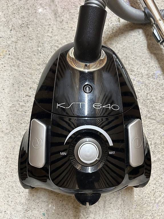 Aspirateur Fust (D'occasion) à Neuchâtel pour CHF 60 – retrait ...