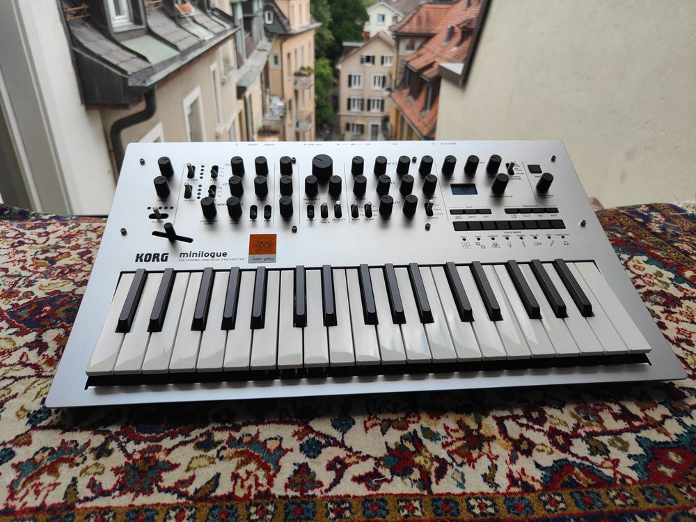 Korg Minilogue Analog Synthesizer (Gebraucht) in Zürich für CHF 330 ...