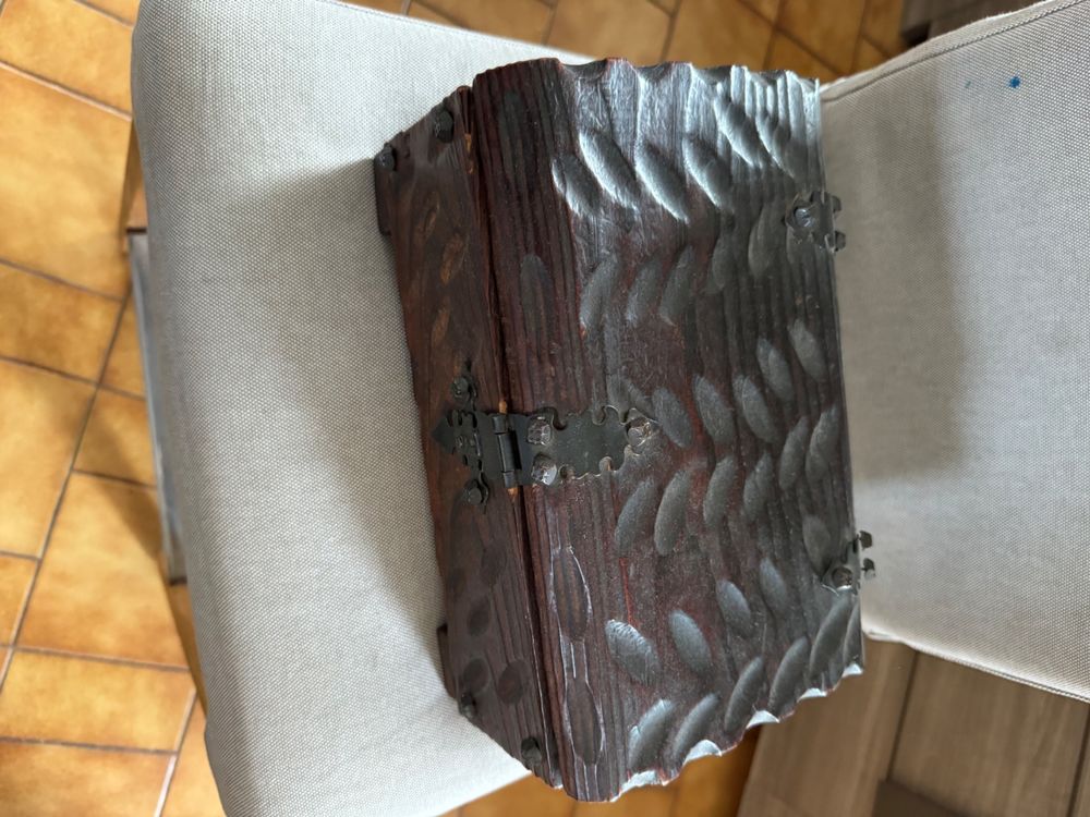 Coffre ancien en bois sculpté 27x19cm | Kaufen auf Ricardo