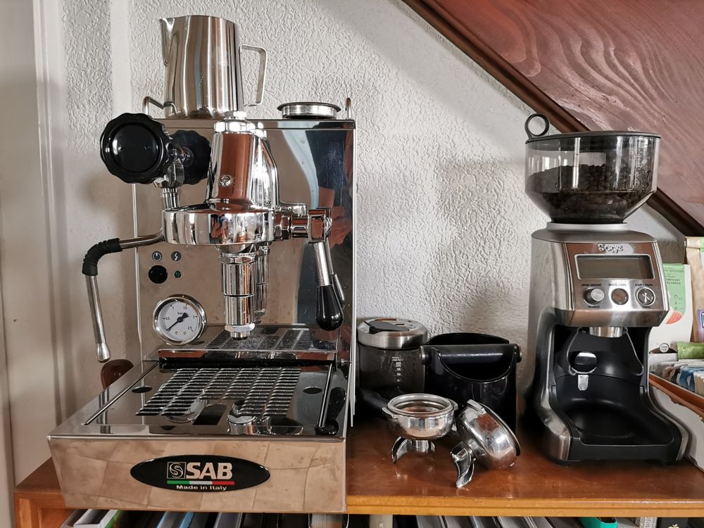 Siebträgermaschine SAB Alice und Sage Smart Grinder Pro | Kaufen auf ...