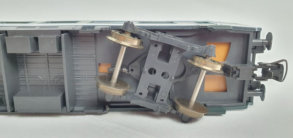 Roco 44472 SBB Pers.Wagen 2.Kl. B 50 85 21-73 006-1 , OVP (Gebraucht) in Seon für CHF 16 – mit ...