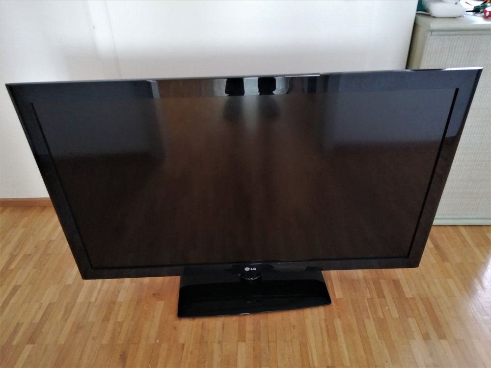 TV LG 46 LD565 117 cm (46") LCD TV | Kaufen auf Ricardo