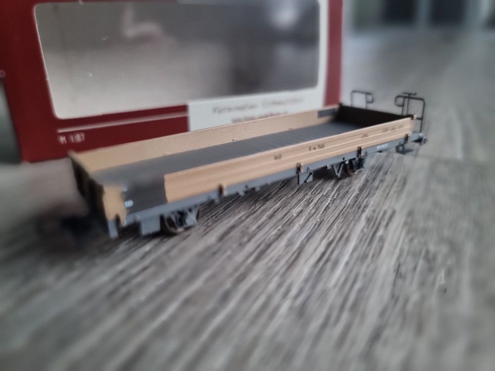 BEMO 2267 105 RHB Stahlwand-Flachwagen Vitrinenmodell neu (Neu (gemäss Beschreibung)) in Eglisau ...