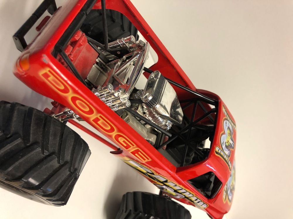 Dodge Ram Monstertruck Raminator 1:18, Muscle Machines, RAR (Gebraucht ...