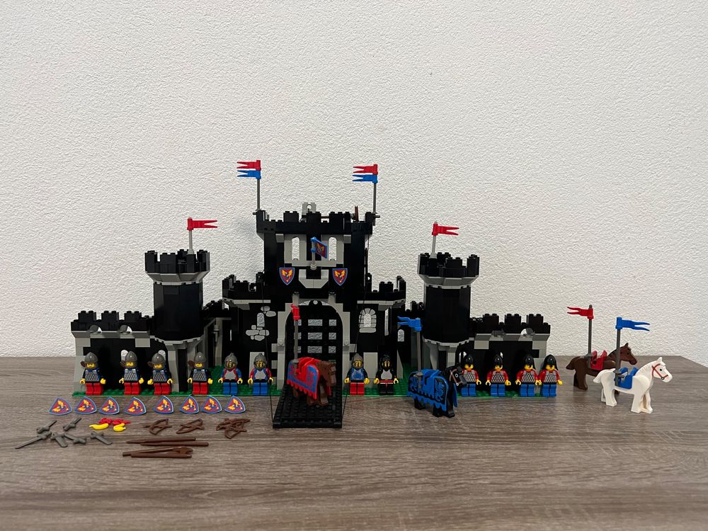 Lego Ritter Burg 6085 Black Nights, inkl. Minifiguren | Kaufen auf Ricardo