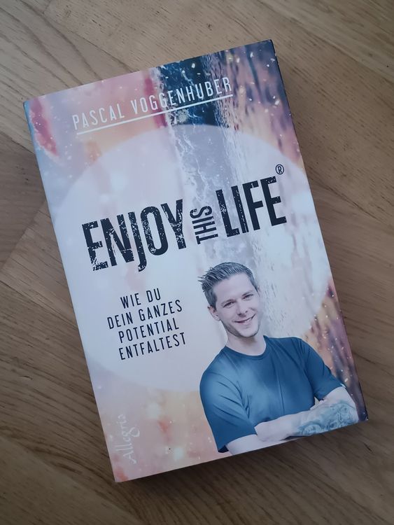 Enjoy this life von Pascal Voggenhuber (Gebraucht) in Dietlikon für CHF 11 – mit Lieferung auf ...