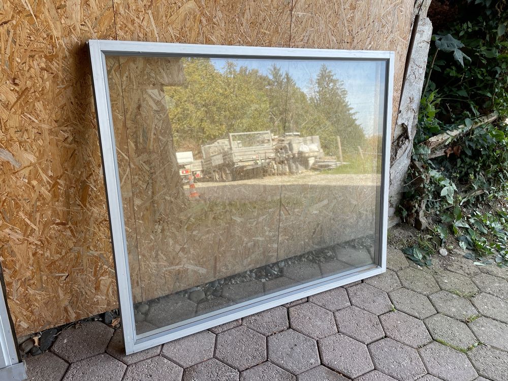 Scheibe mit Alurahmen 130x108cm (Gebraucht) in Hinteregg für CHF 21 ...