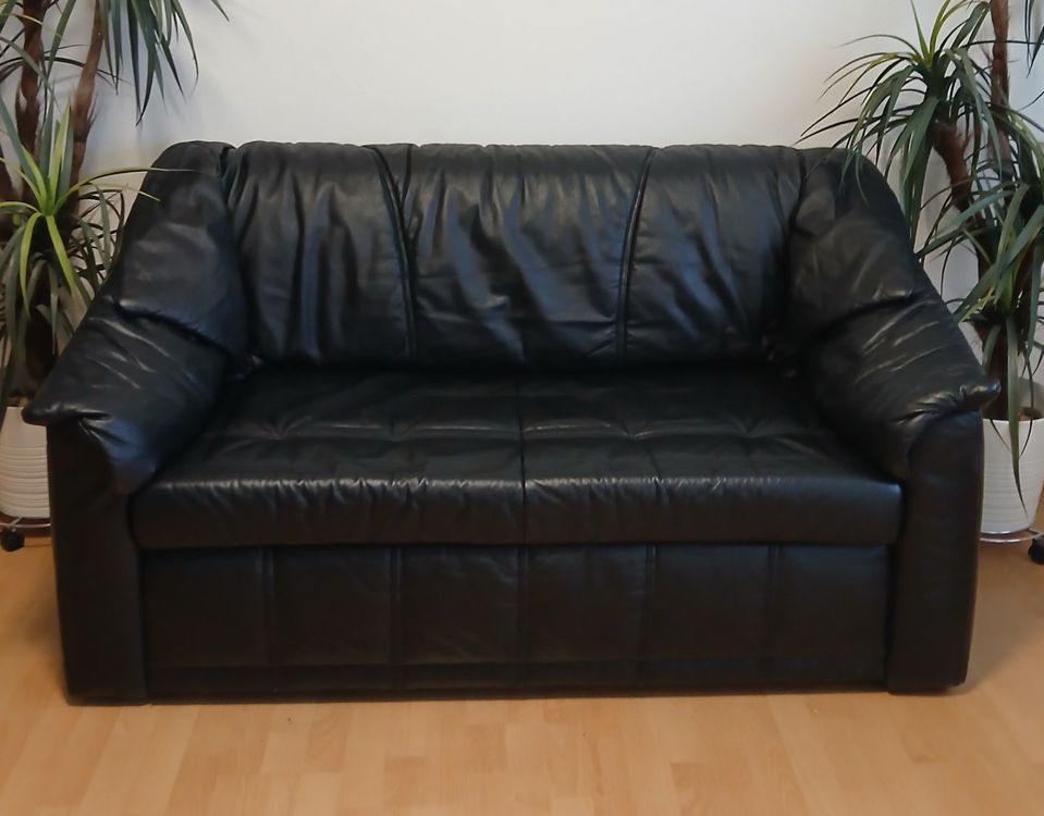 Schwarzes Echtleder Sofa mit Bettfunktion. Zustand wie Neu. (Neu (gemäss Beschreibung)) in ...